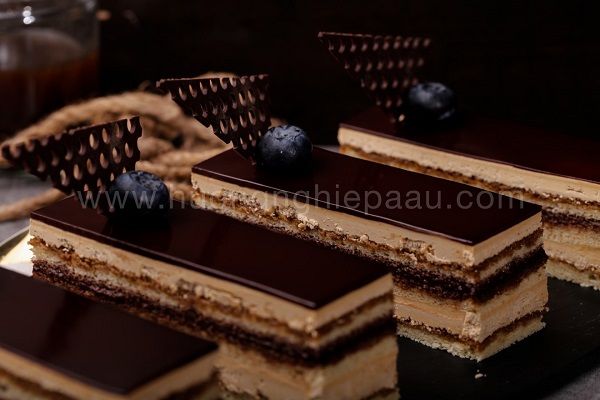 Đây Mới Chính Là Cách Làm Bánh Opera Truyền Thống Chuẩn Vị